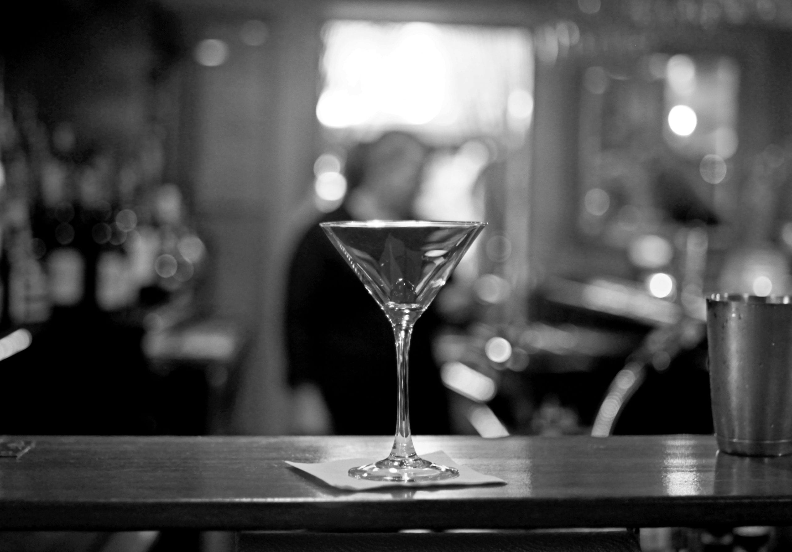 Edgartown Nightlife | 6 Spots To Hit Near The Square